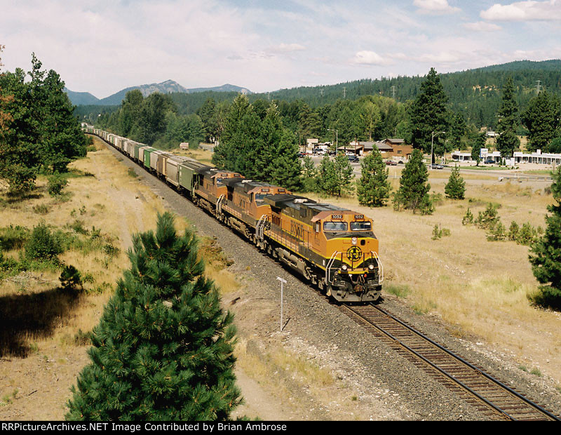 BNSF 1052 East